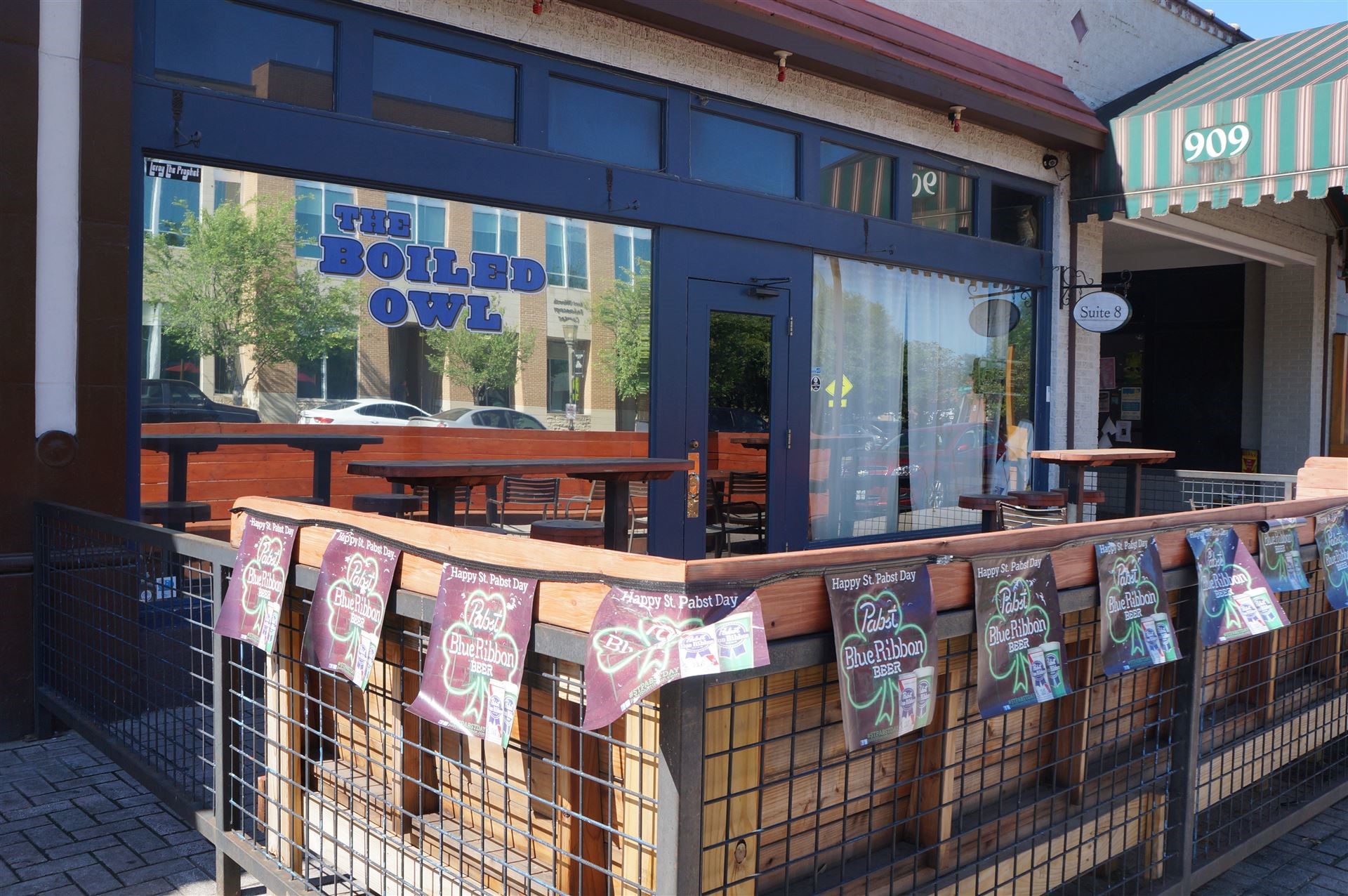 Locations Hub - The Boiled Owl Tavern