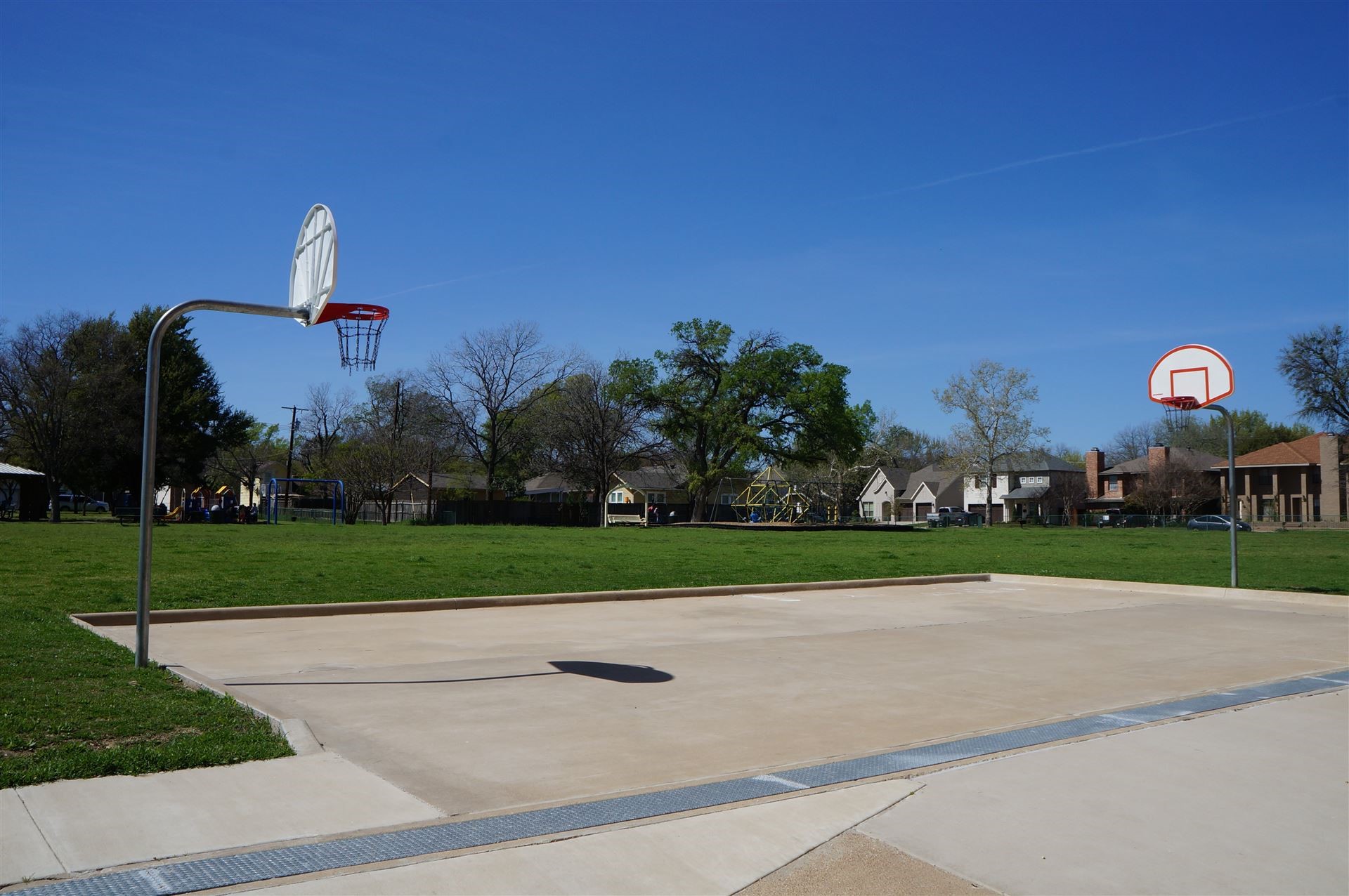 Locations Hub - Hillside Park Basketball Court