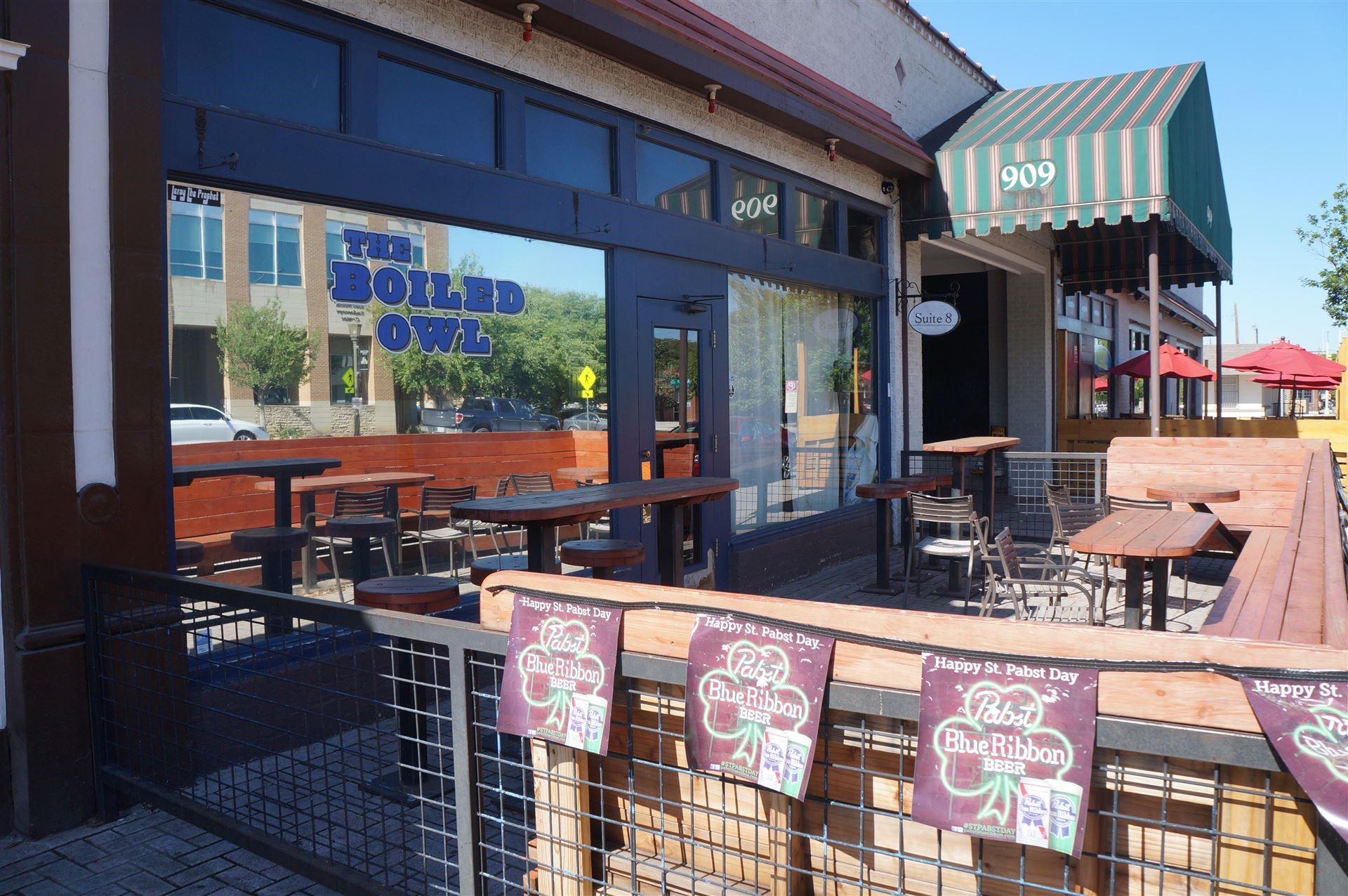 Locations Hub - The Boiled Owl Tavern