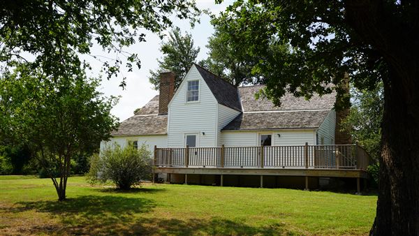 Locations Hub - The Man House Museum